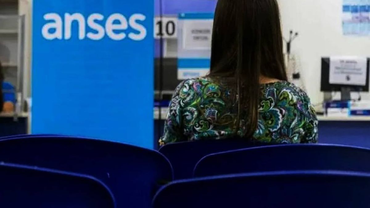 Cómo acceder a un préstamo de ANSES si cobrás la jubilación mínima