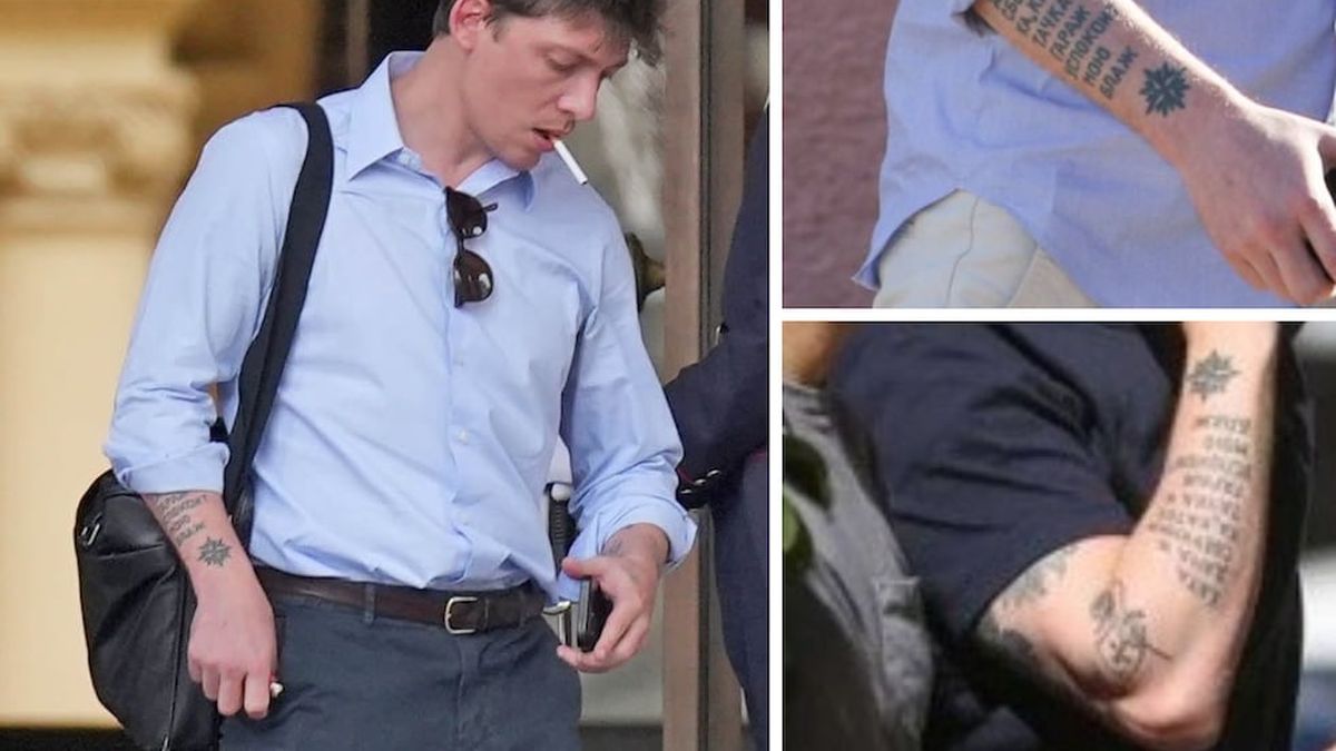 Un medio de Rusia indicó que los tatuajes de Santiago Caputo son de ...