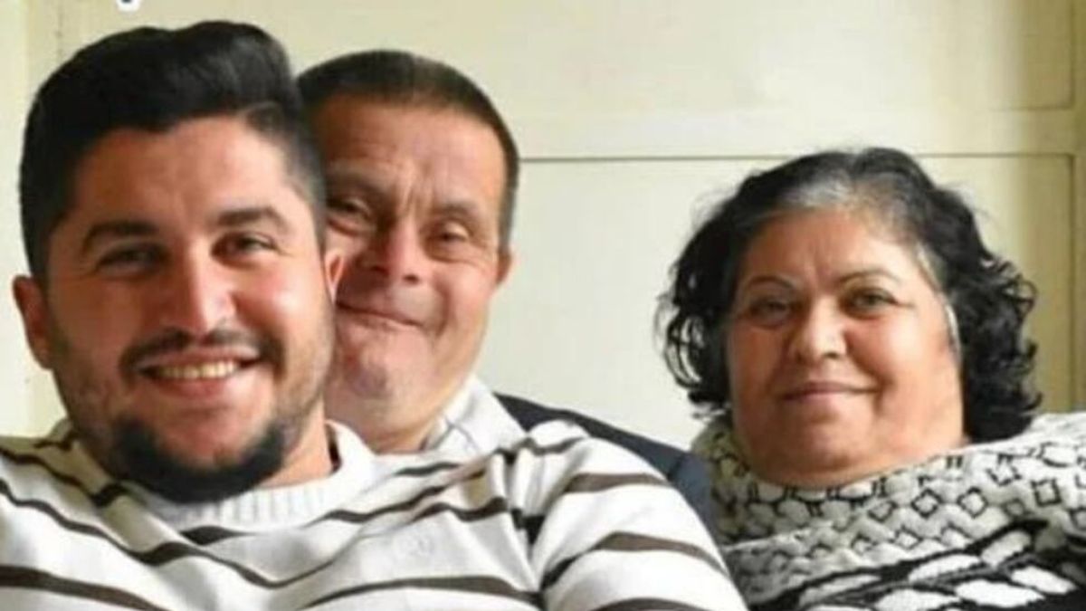 Un hombre con síndrome de Down crió a su hijo, que se recibió de ...