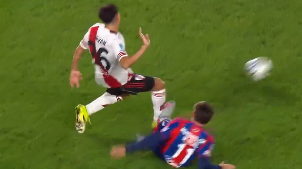 La tremenda plancha de Matías Reali que dejó a San Lorenzo con 10 ...