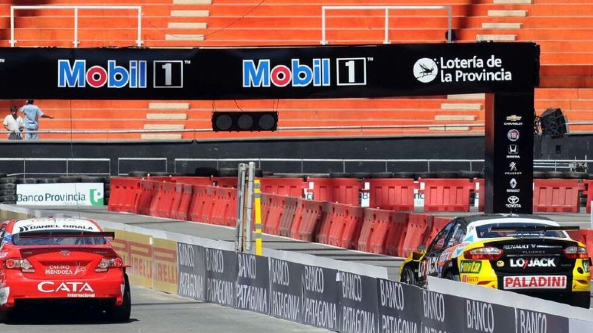En la noche, Pernía se lució sobre la cancha