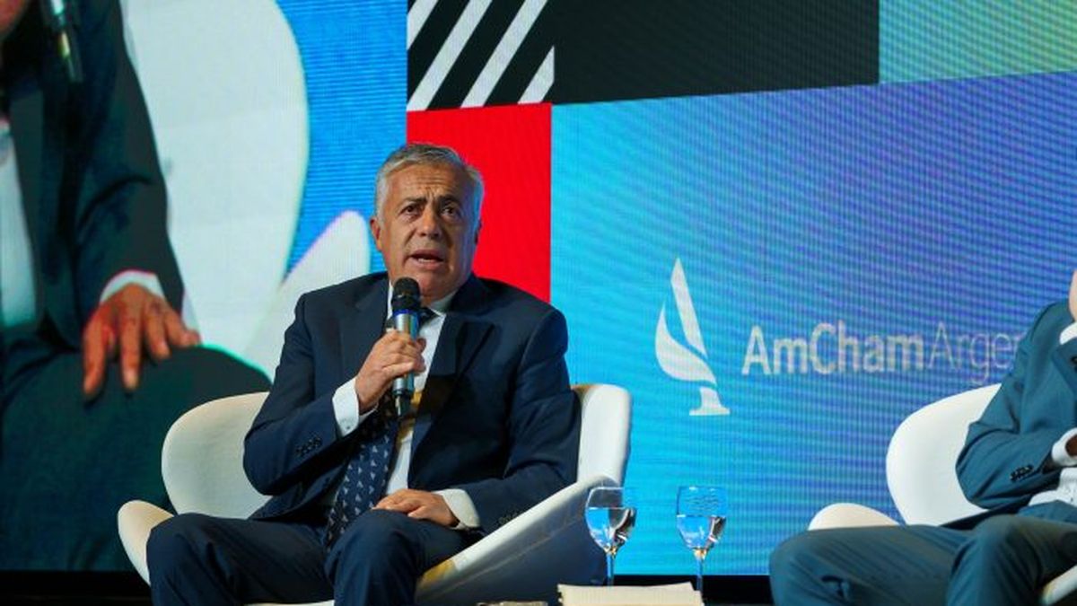 Cornejo insiste en abrir una negociación con Milei por los fondos para ...