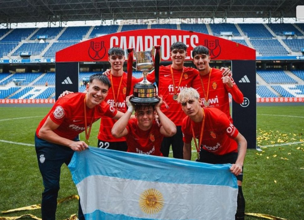 Quién es Alex Woiski, el europibe que llegó a River para reforzar su ...