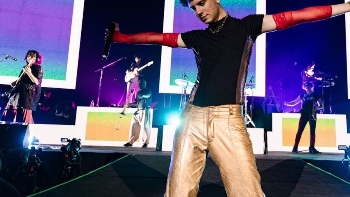 Luego de hacer su primer Obras a lleno total, Ud Señálemelo anunció su ...