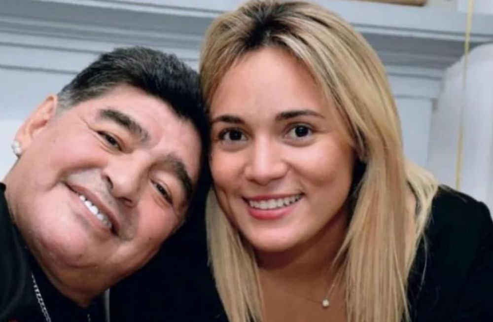 El emotivo mensaje que le dedicó Rocío Oliva a Diego Maradona al ...