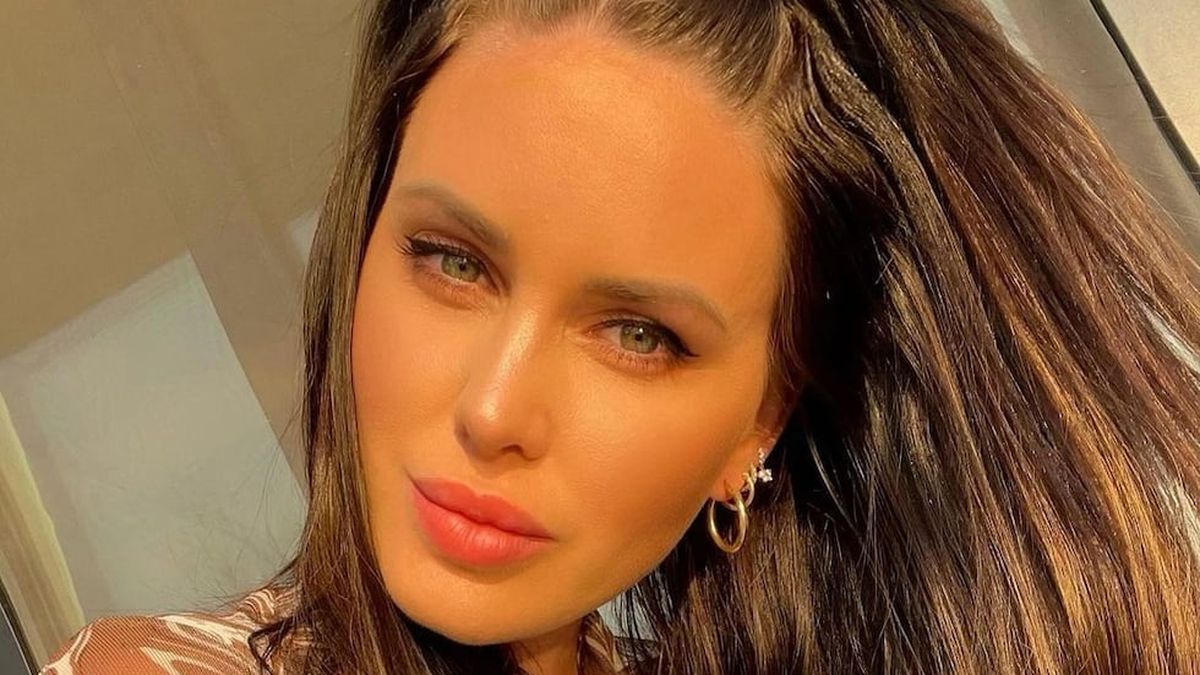 El escote de Natalie Weber en un video que se llevó las miradas de todos sus seguidores