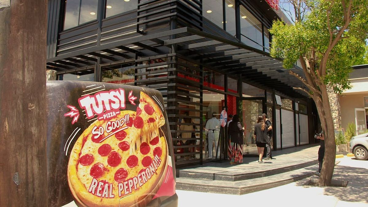 Tutsy Pizza ¡porciones gratis para todos!