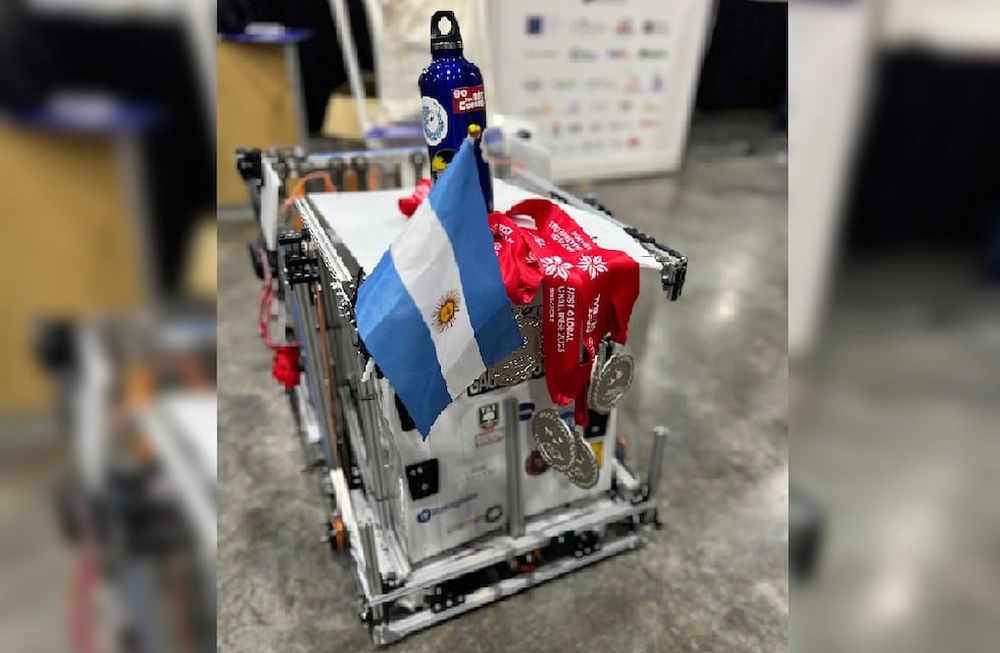 Cómo es “Gauchobot”, el robot mendocino que se lució en el mundial de ...
