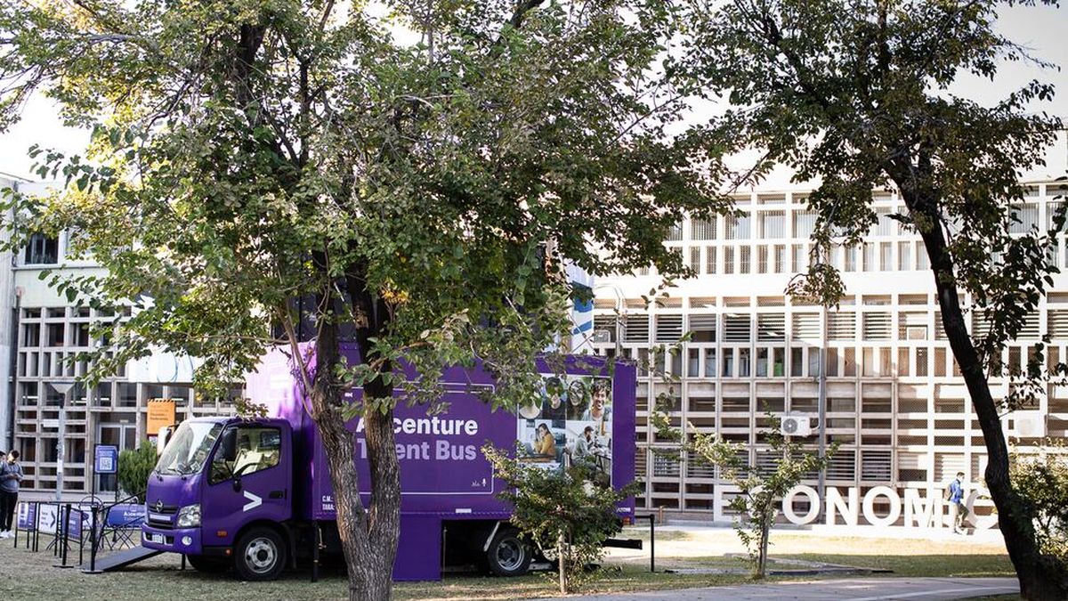El Talent Bus de Accenture llegará hoy a San Rafael para buscar talentos