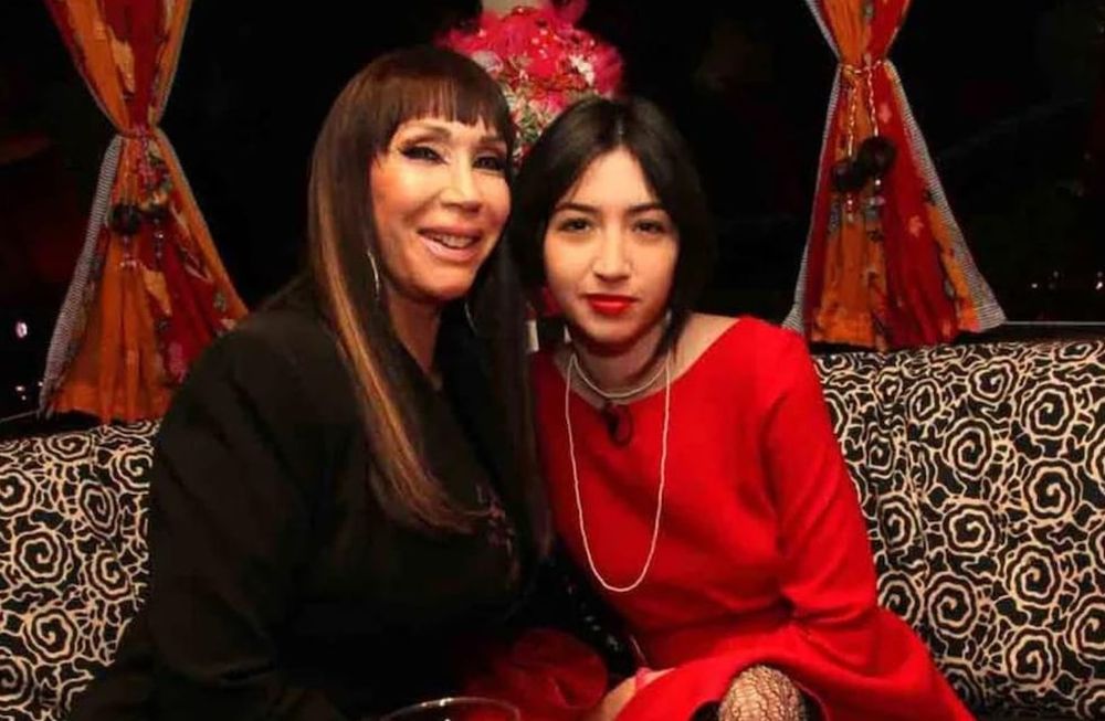 Así luce hoy Helena, la nieta de Moria Casán e hija de Sofía Gala que cumplió 15 años