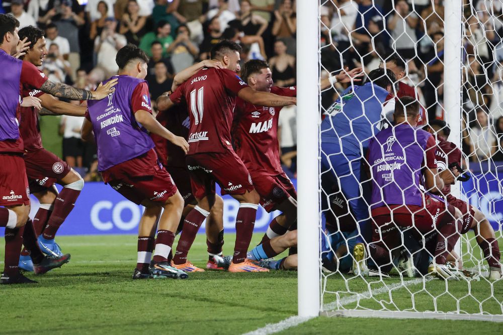 Para el infarto: Lanús campeón de la Copa Sudamericana con Losada como ...