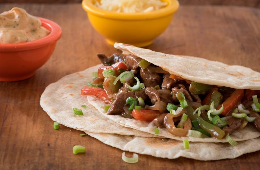 Cómo hacer tacos de carne con 4 ingredientes y en pocos minutos