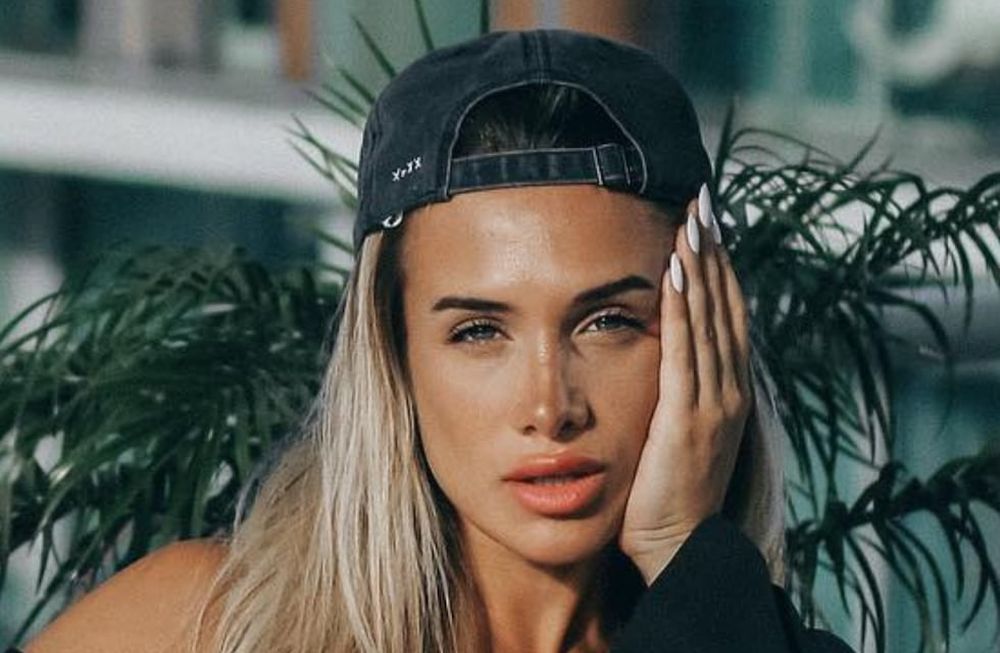 Camila Homs maravilló a todos sus seguidores al tomar sol en bikini y ...