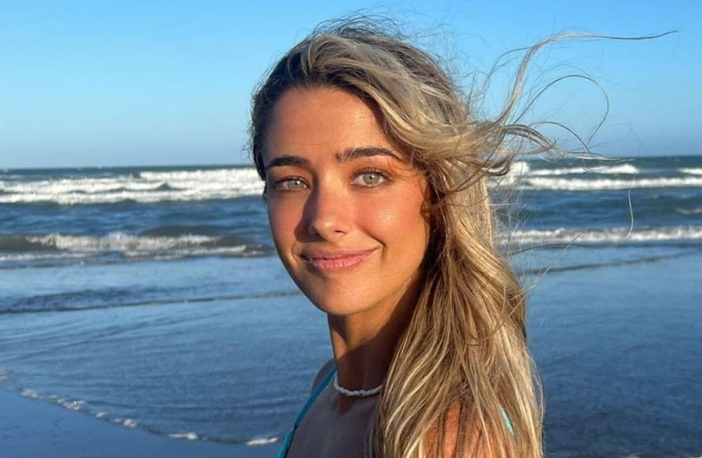 Sol Rivas se divirtió con sus fanáticos y modeló desde la playa al son ...