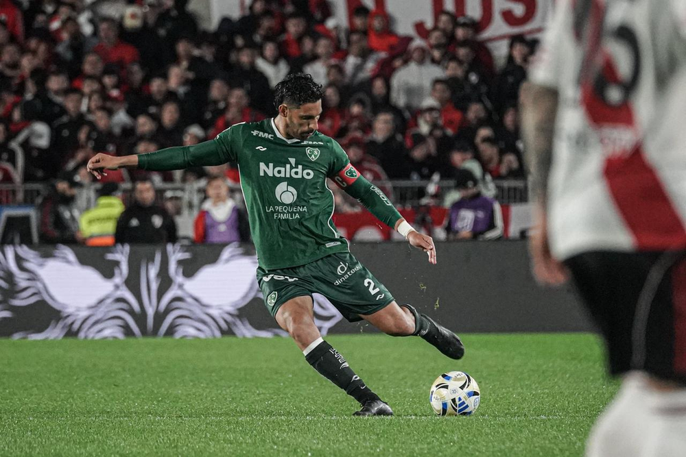Gran sorpresa de Sarmiento de Junín, que superó a River Plate en el ...