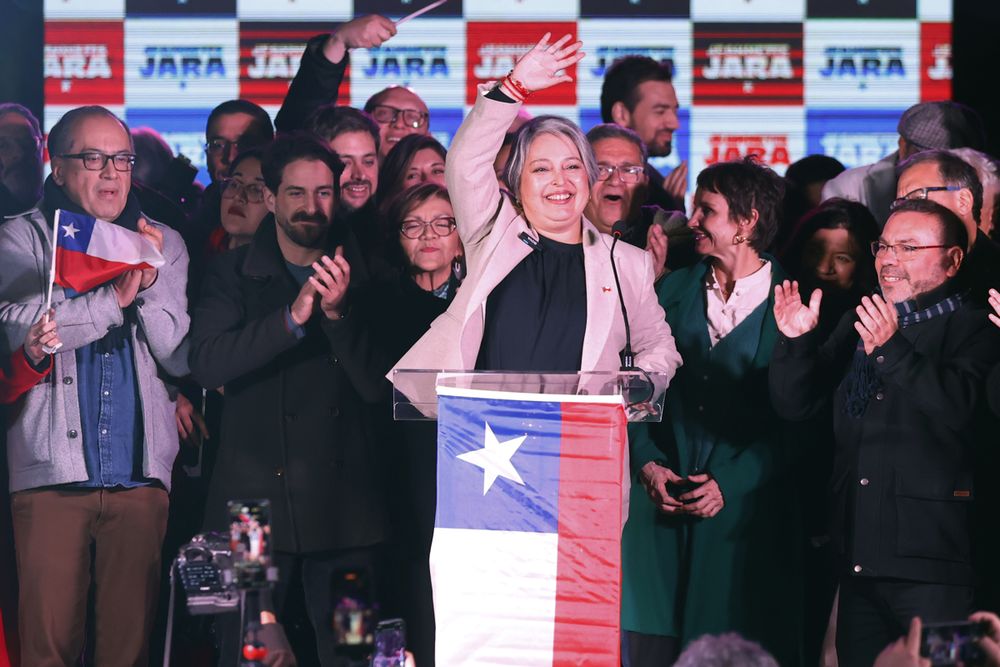 Quién es Jeannette Jara, la comunista que será candidata presidencial del oficialismo en Chile