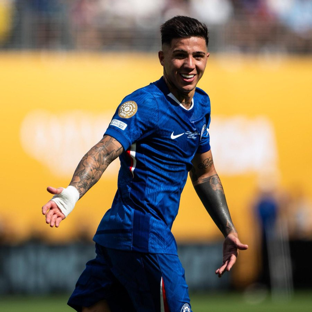 Enzo Fernández, el único futbolista con dos parches dorados mundiales