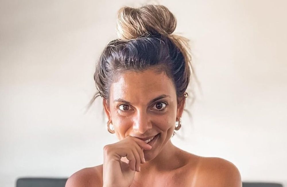 Belu Lucius se acercó la cámara a su delantera con una microbikini y ...