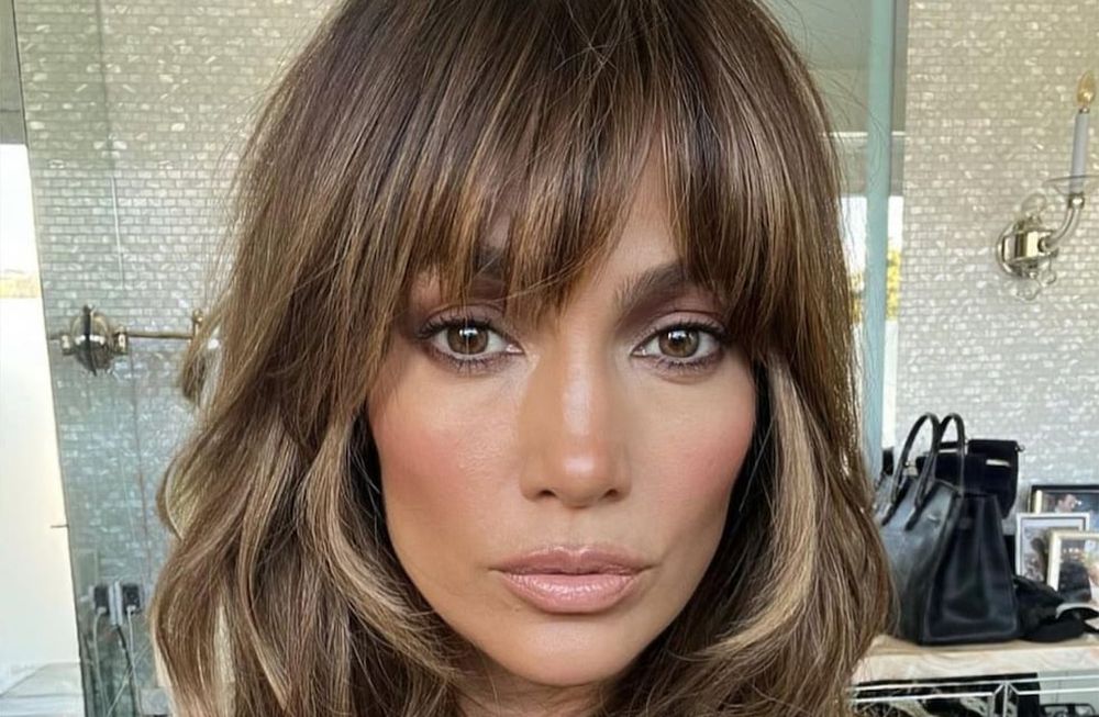 Jennifer Lopez adelantó su disco y se mostró muy fogosa