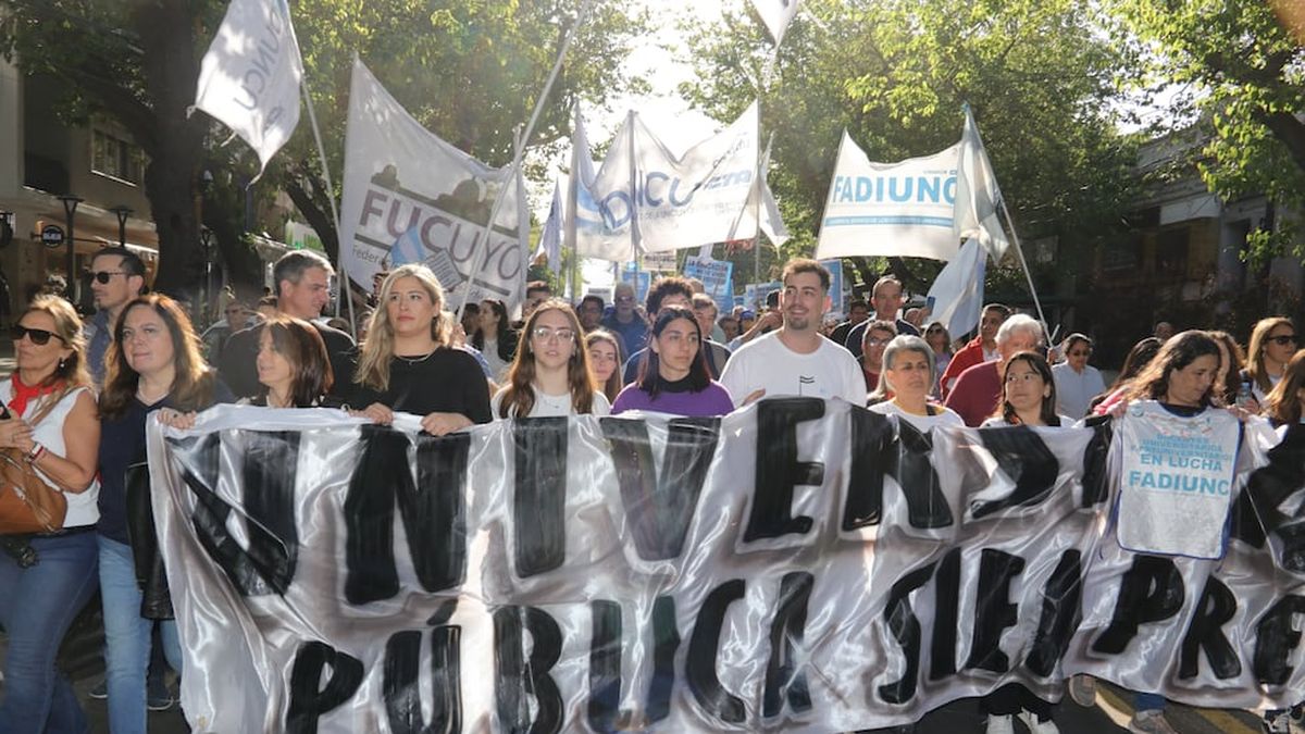 ¿Ir o no ir?: qué hará el radicalismo mendocino en la marcha universitaria