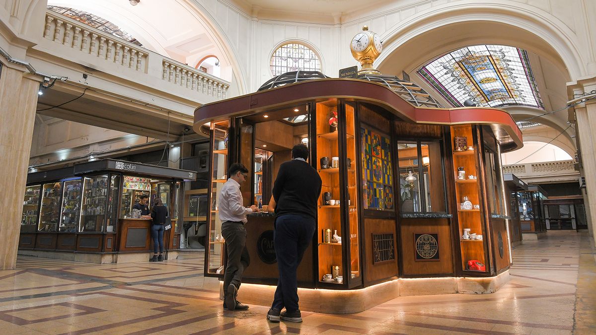 Con un nuevo café buscan reflotar un paisaje emblemático del microcentro mendocino: de qué se trata