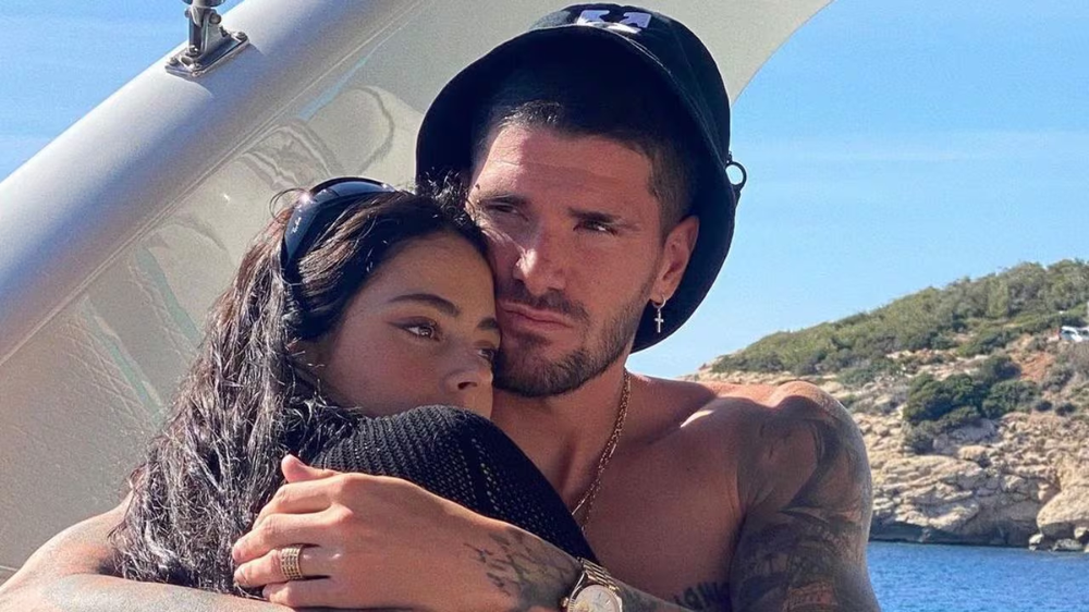 Tini Stoessel y Rodrigo de Paul viajaron a París para ¿darse una ...