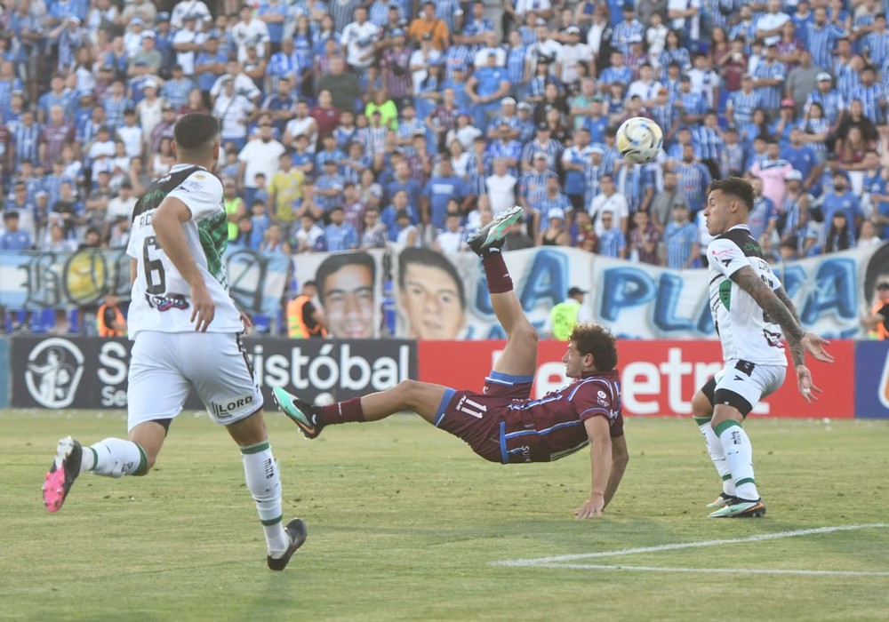 Godoy Cruz empató frente a San Martín de San Juan y quedó cerca del ...