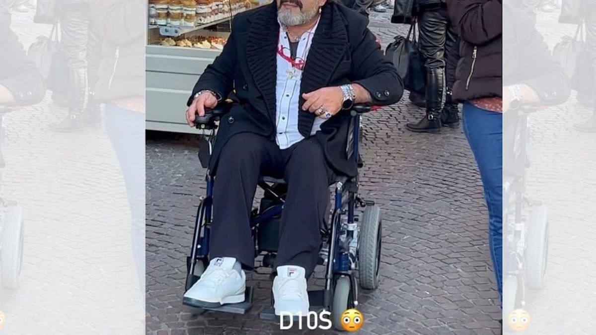 Video: paseaba por Nápoles, se encontró con el “clon” de Maradona y ...