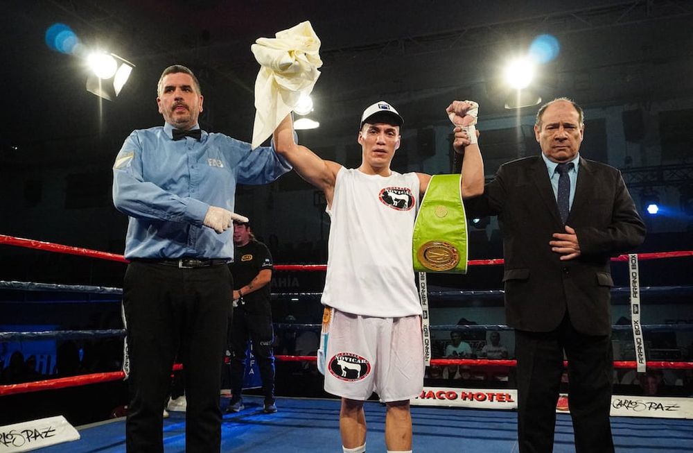 Boxeo: el mendocino Maximiliano ‘Profe’ Segura retuvo el cinturón ...