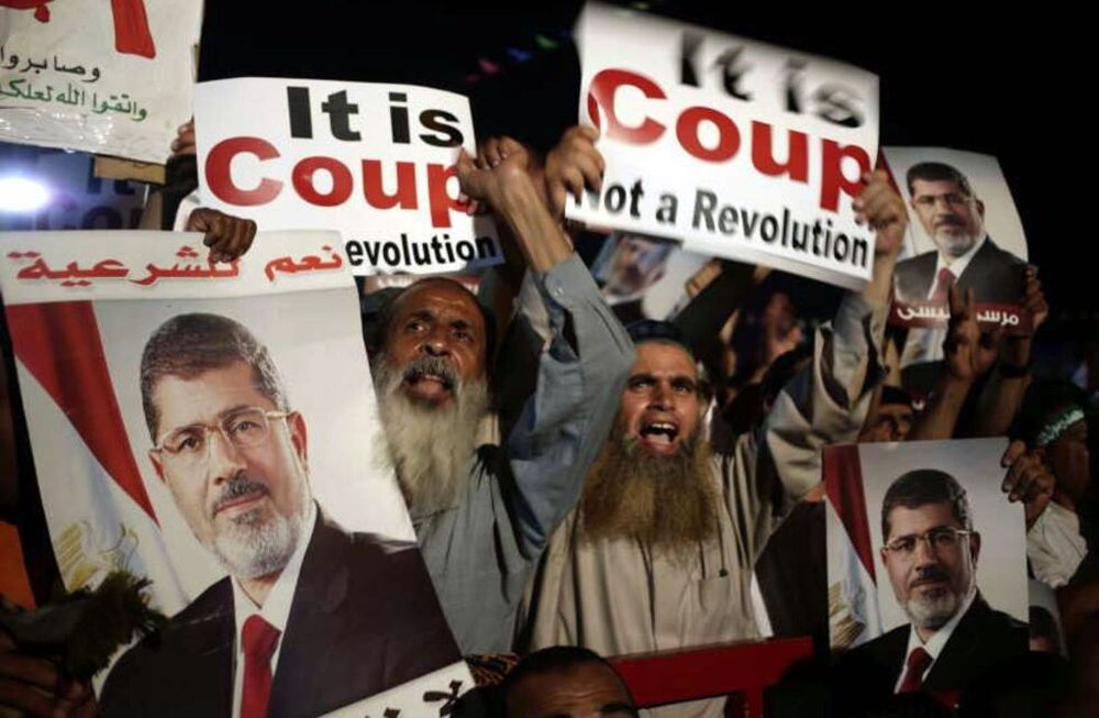 Exigen el retorno al poder de Mohamed Mursi en Egipto