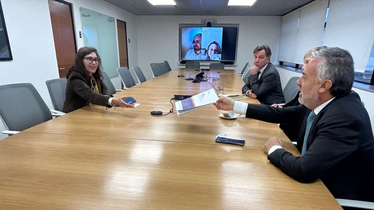 Cornejo se reunió en Chile con el BID y expuso las “bases sólidas” de ...