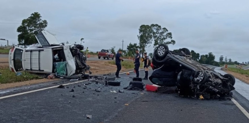 Trágico accidente: dos turistas argentinos murieron en un choque frontal en Uruguay