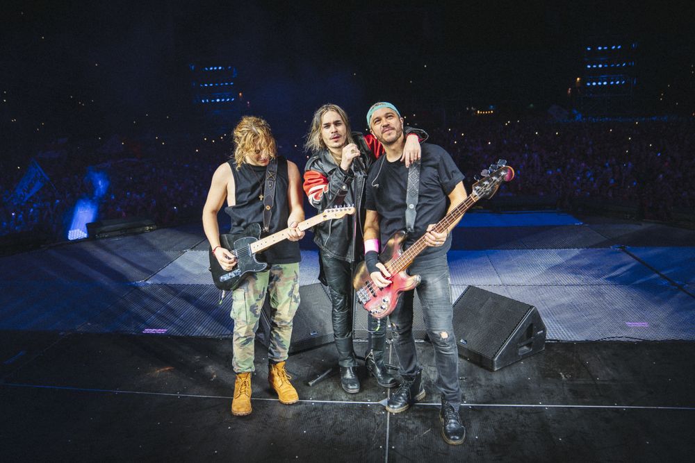 Airbag: Los hermanos que reinventaron el rock argentino se presentan en ...