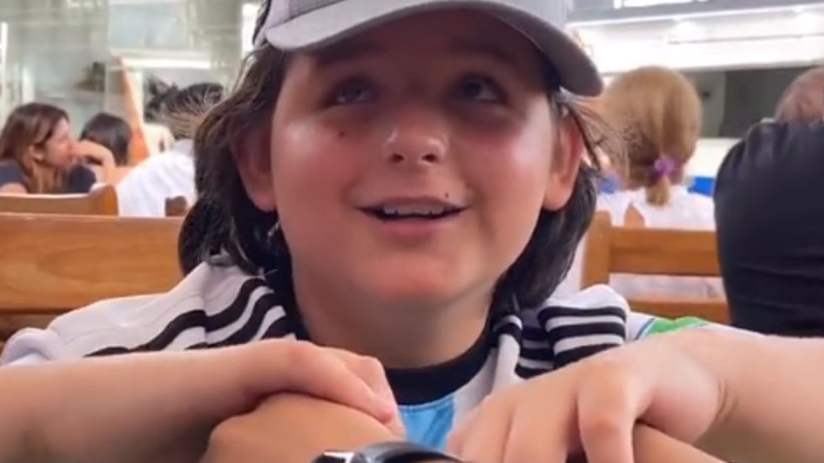 Un nene ciego “vio” el gol de Messi y emocionó: cómo viven el fútbol ...