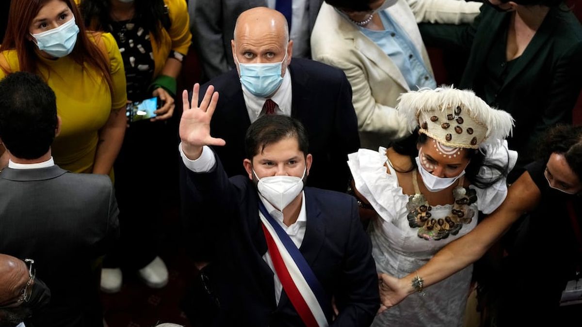 Quién es Manahi Pakarati, la funcionaria rapanui que usó un atuendo ...