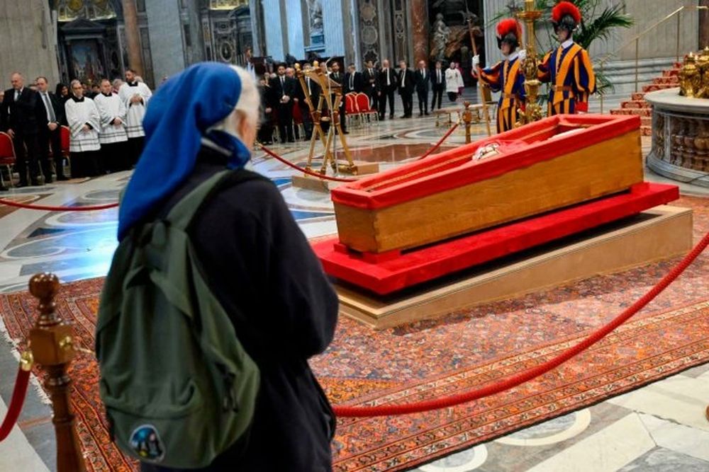 La dura historia de la monja Geneviève Jeanningros: rompió el protocolo ...