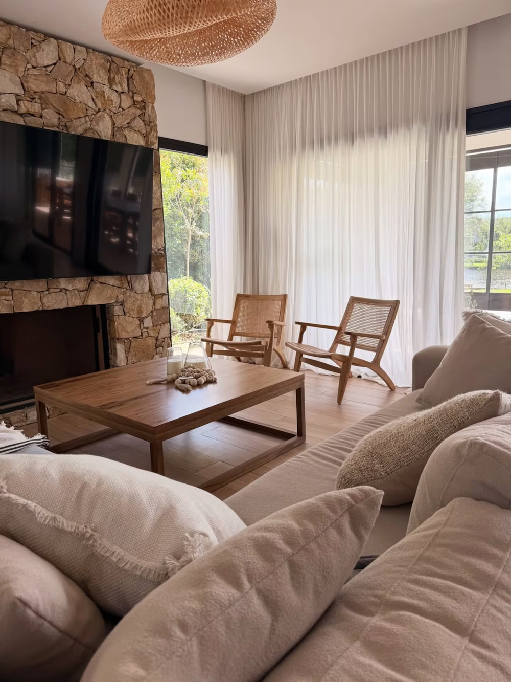 Así es la espectacular casa en la que vive Noelia Marzol: estética ...