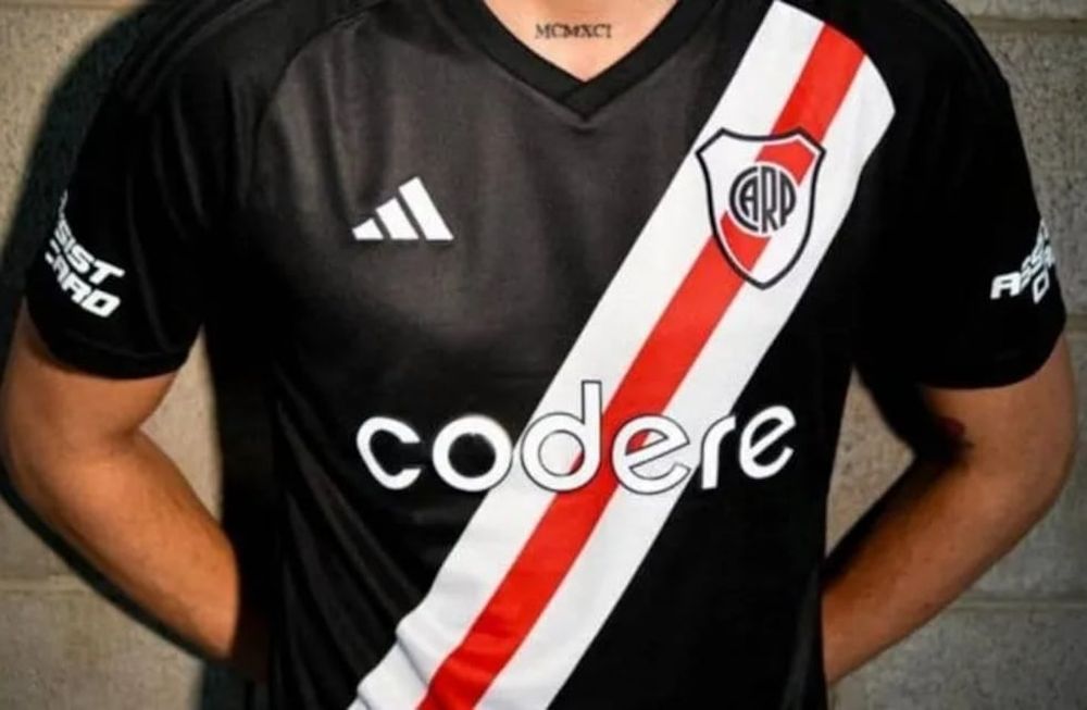 Atención coleccionistas de River: ¡Es una locura la nueva camiseta!