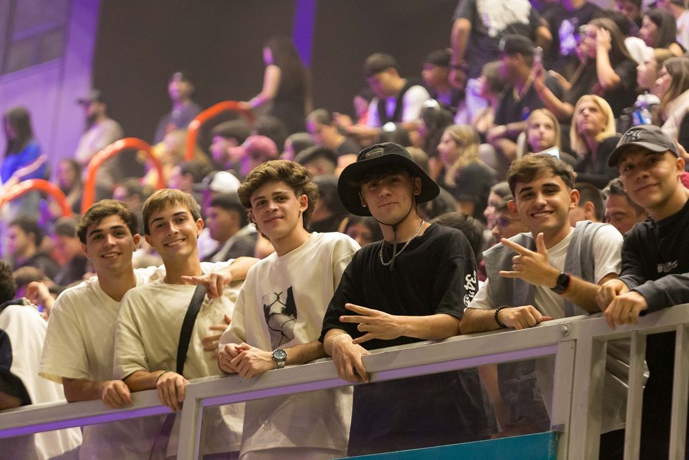 Así fue el explosivo show de Duki en Mendoza: pogo, identidad y alto ...