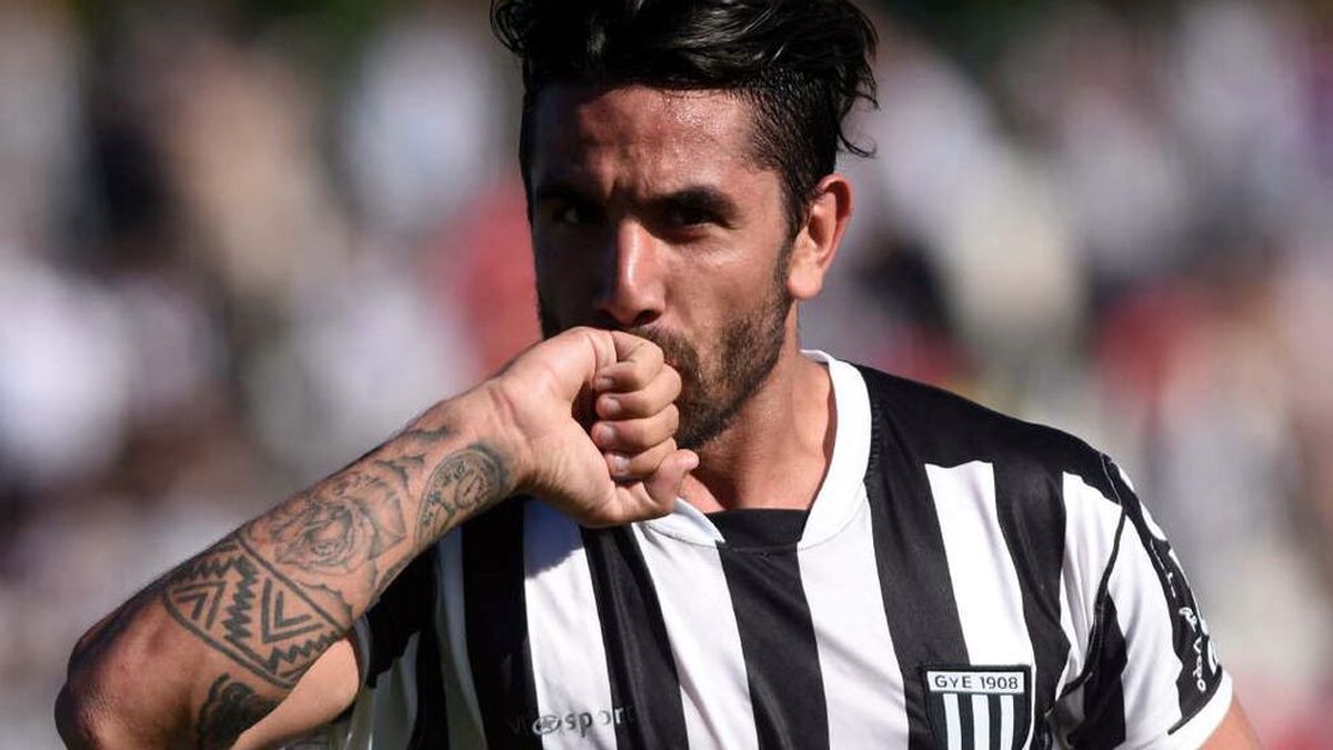 Este Lobo, además de líder, hace historia