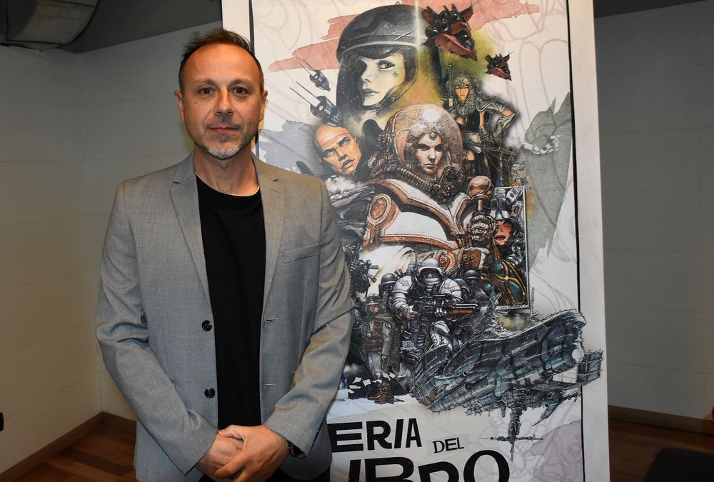 Pablo Bernasconi: Poesía visual, riesgo creativo y complicidad con el ...