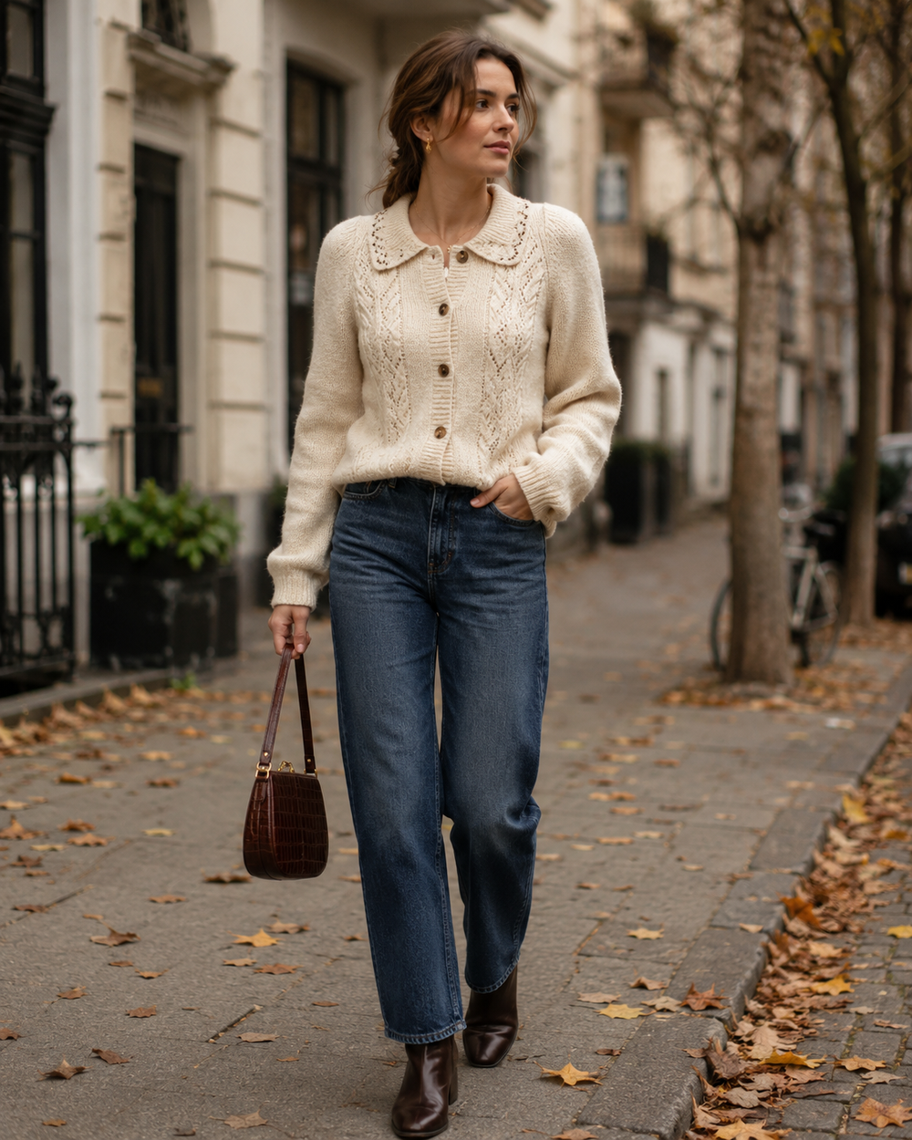 Ni sweater básico ni saco rígido: el cárdigan vintage que vuelve este ...