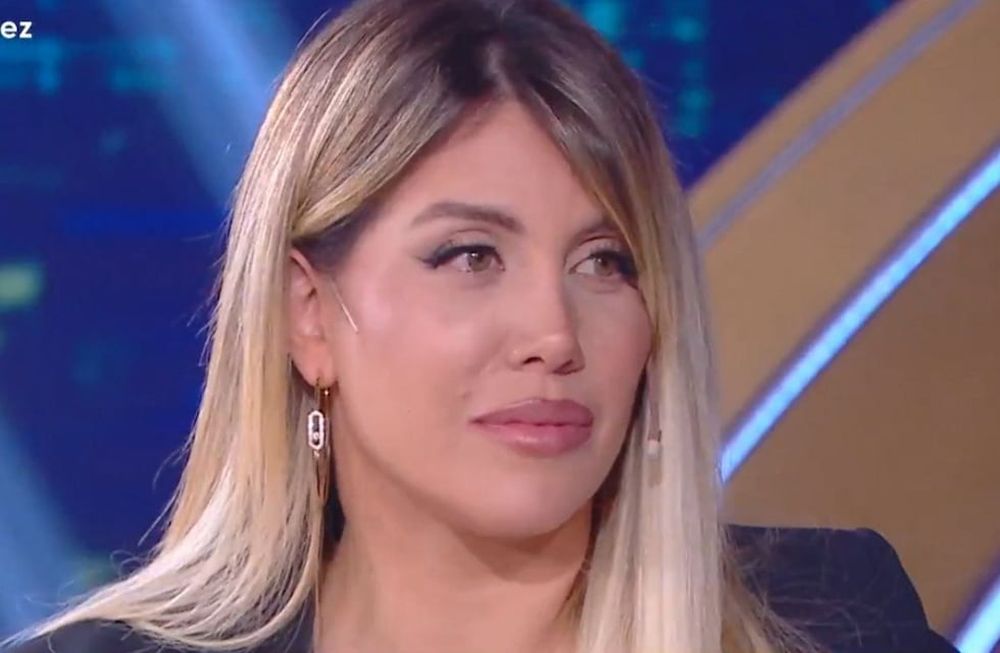Multaron a Wanda Nara por hablar de sus hijas en el programa de Susana: cuántos millones deberá ...