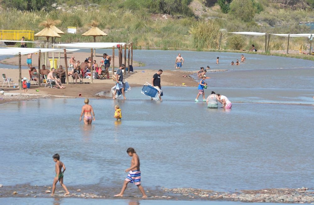 Abrieron las playitas de Luján: días, horarios y precios de las entradas