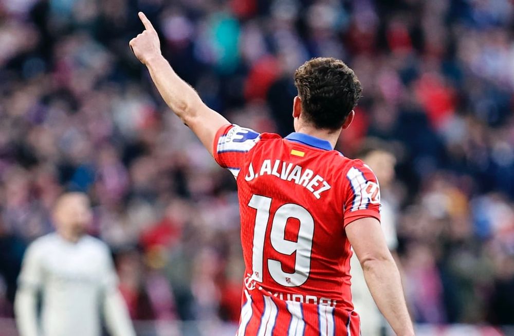 Video: Julián Álvarez volvió a ser importante y anotó el gol del ...