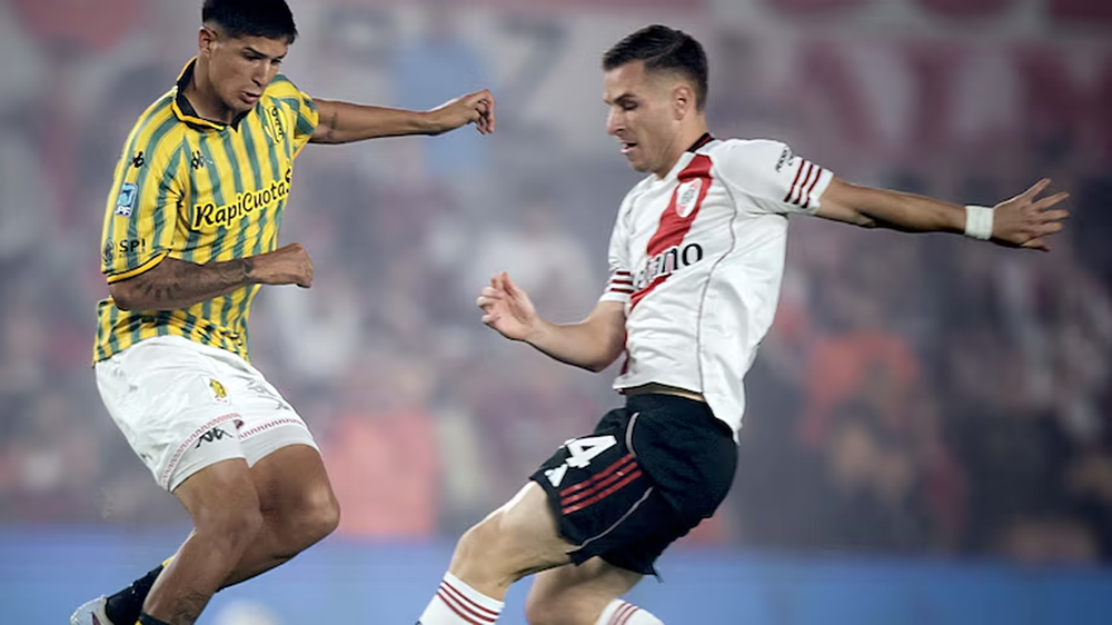River reaccionó y venció a Aldosivi con un cierre contundente