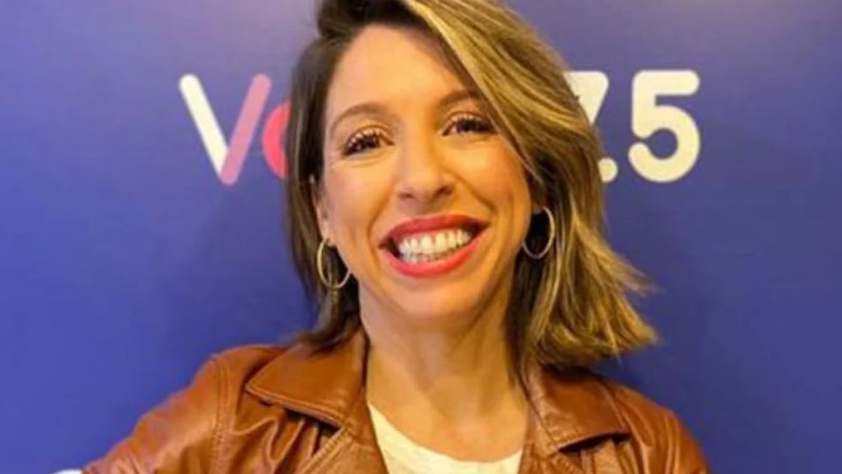 Florencia Bertotti posó de espaldas en traje de baño y su parte de ...