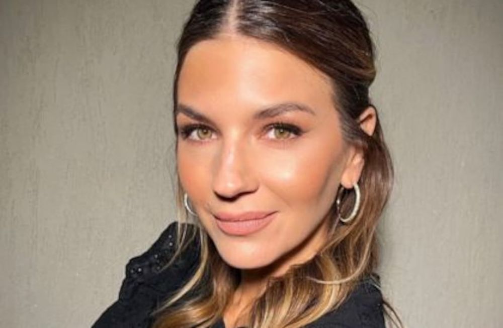 Marcela Kloosterboer sorprendió con su look con transparencias