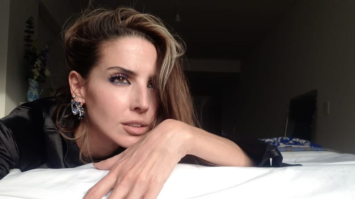 El escote de la polémica: le habrían hecho cambiar de vestido a una periodista mendocina