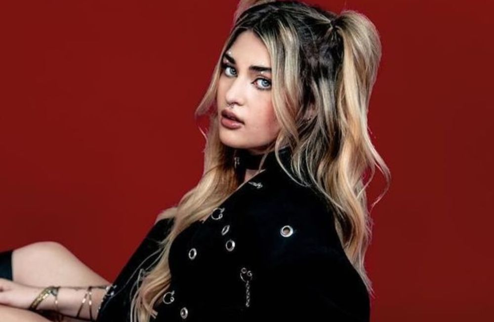 Marta Fort incendió las redes al posar frente al espejo con una bikini ...